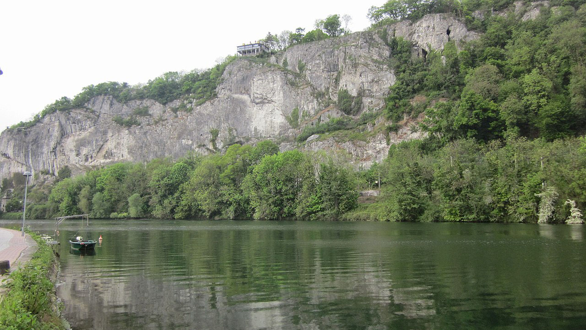 Lustin - Ardennen.nl - vakanties & informatie
