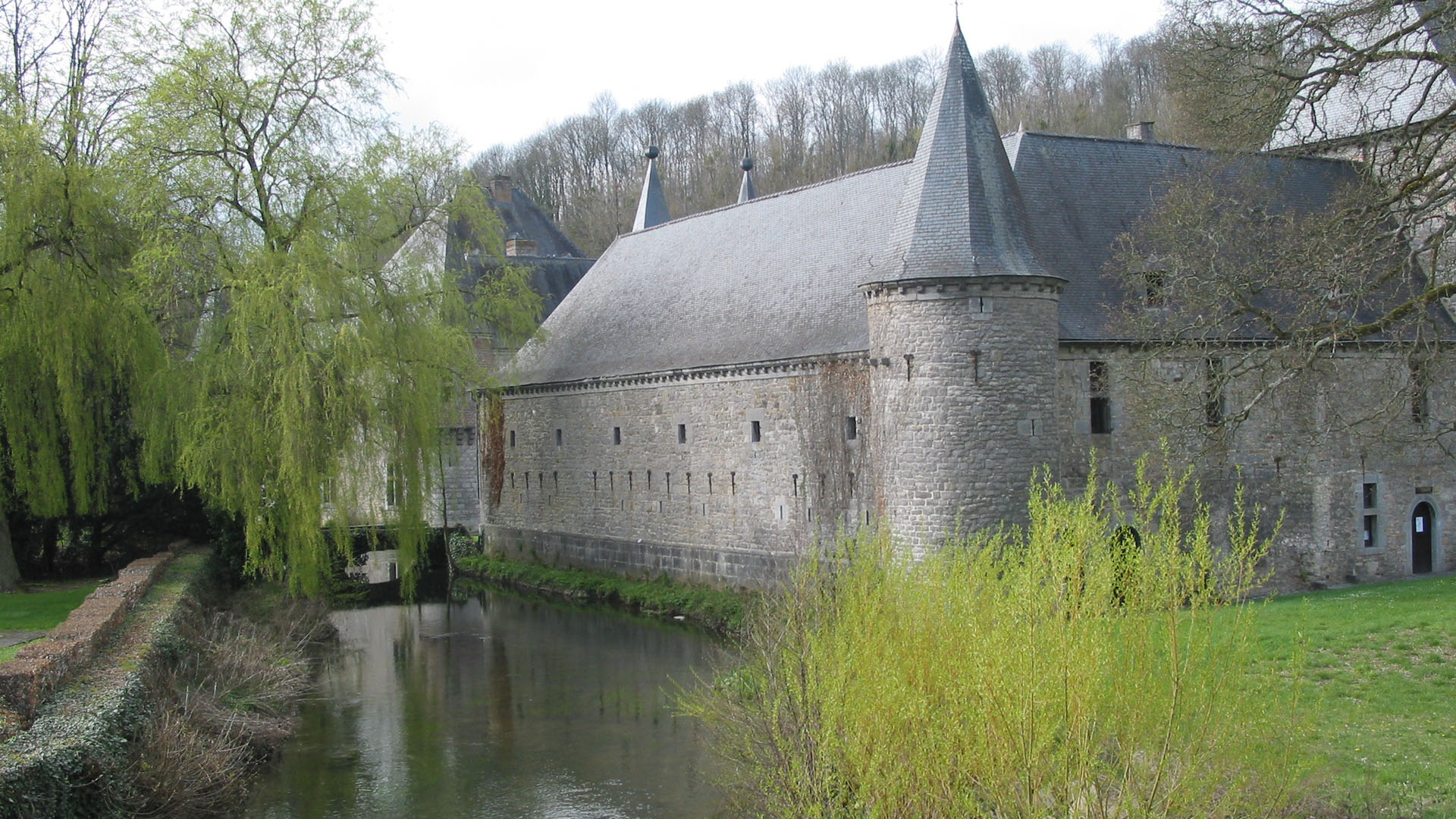 Spontin - Ardennen.nl - vakanties & informatie