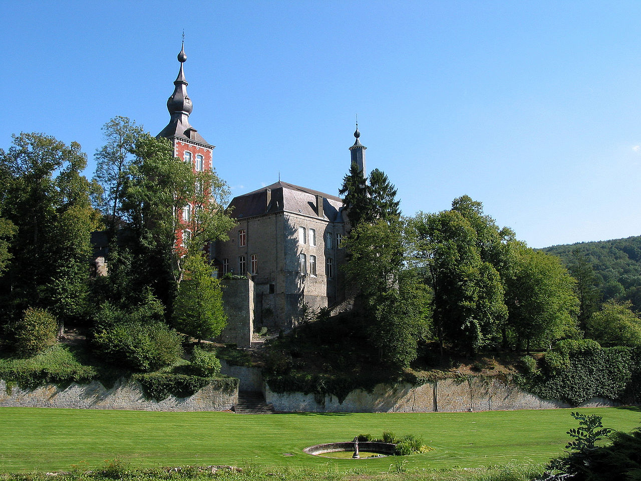 Vierves-sur-Viroin - Ardennen.nl - vakanties & informatie