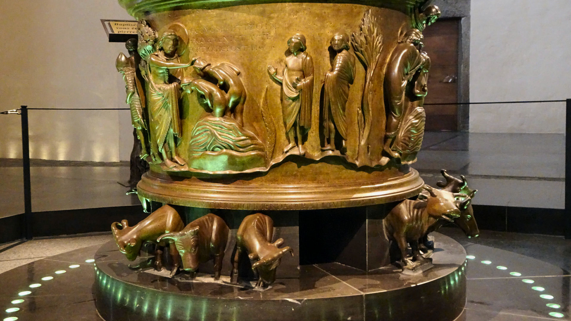 Doopvont in Luik - Alles wat u moet weten - Ardennen.nl