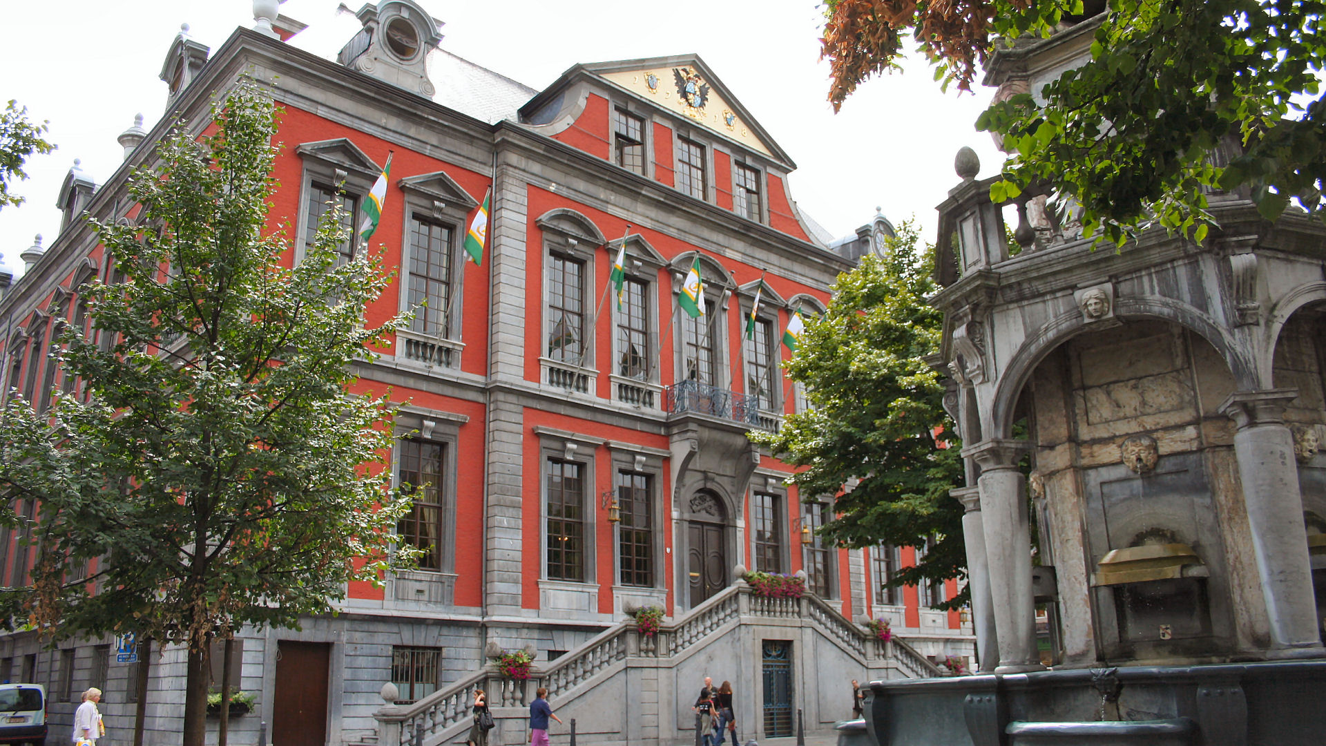 Stadhuis van Luik - Alles u moet weten voor een bezoek - Ardennen.nl